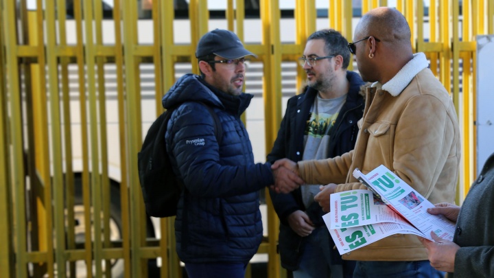 Contacto com os trabalhadores da CELCAT | Partido Comunista Português