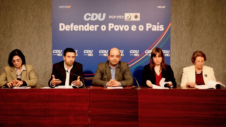 Balanço da intervenção dos deputados do PCP no Parlamento Europeu ... Balanço da intervenção dos deputados do PCP no Parlamento Europeu ...