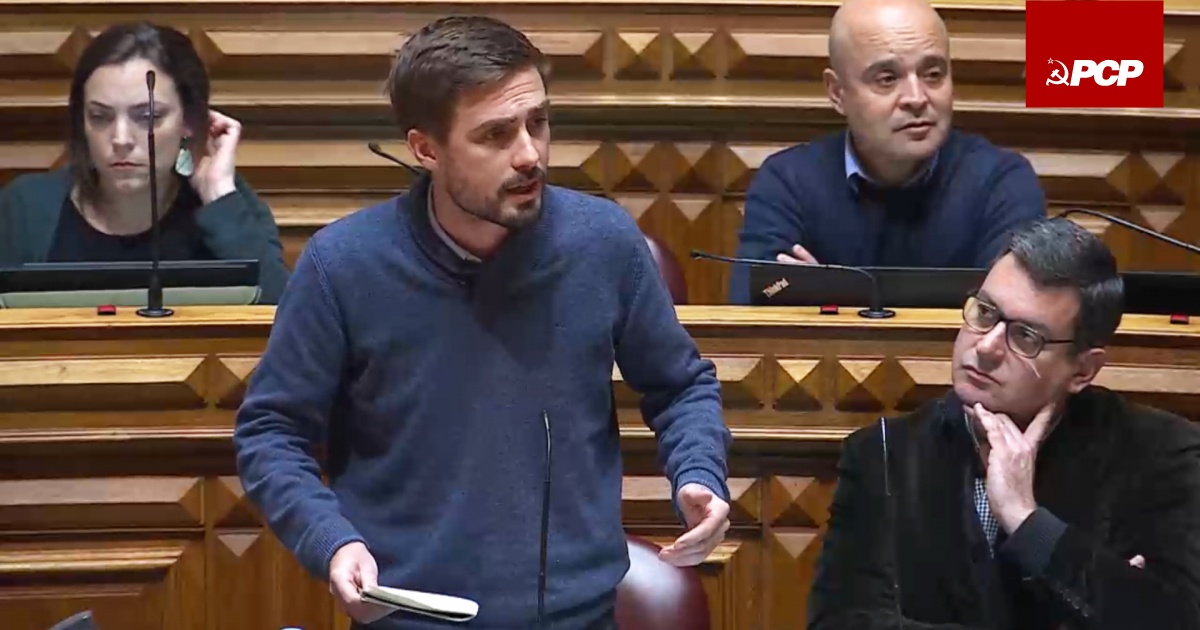 Onde é que se distancia o PSD do PS na falta de soluções para o país ...